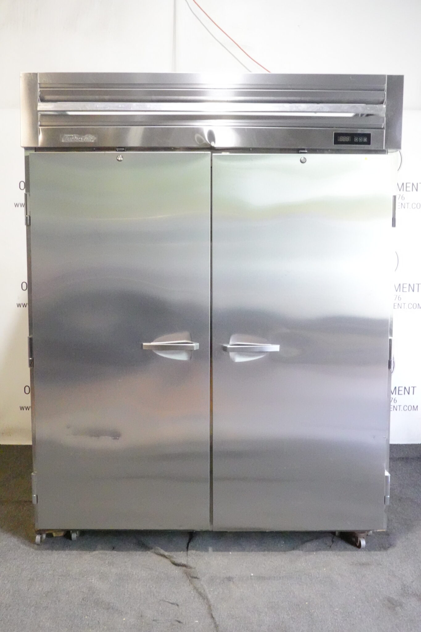 NEW TURBO-AIR TWO SECTION ROLL-THRU HEATING CABINET MODEL PRO-50H-RT ...